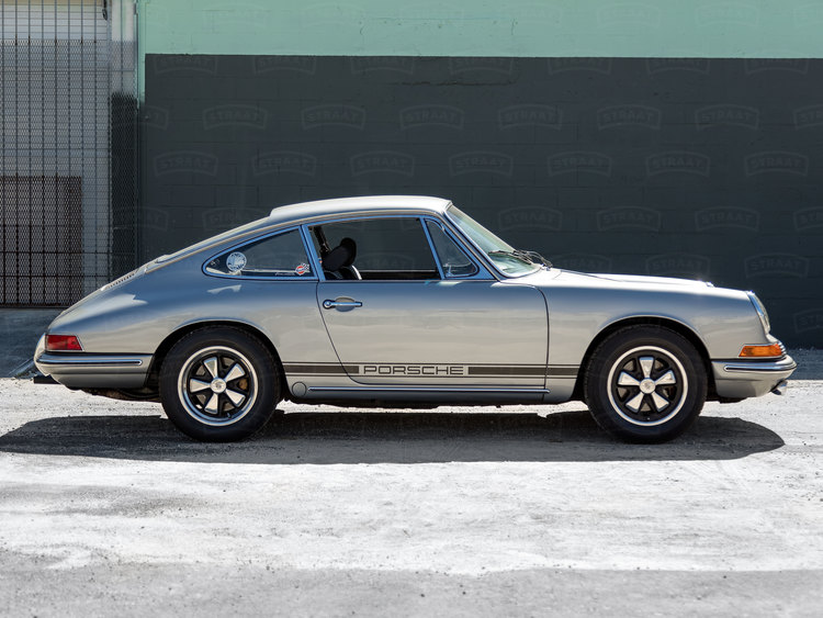 Restored Porsche 911 - STRAAT