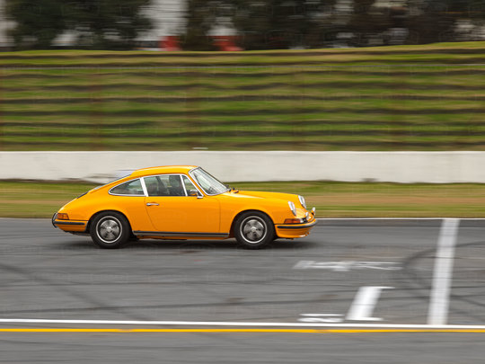 STRAAT - 1973 Porsche – Signal Yellow